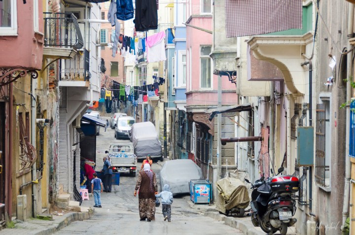 Tarlabaşı: A Slum Quarter in Istanbul – balkan stories