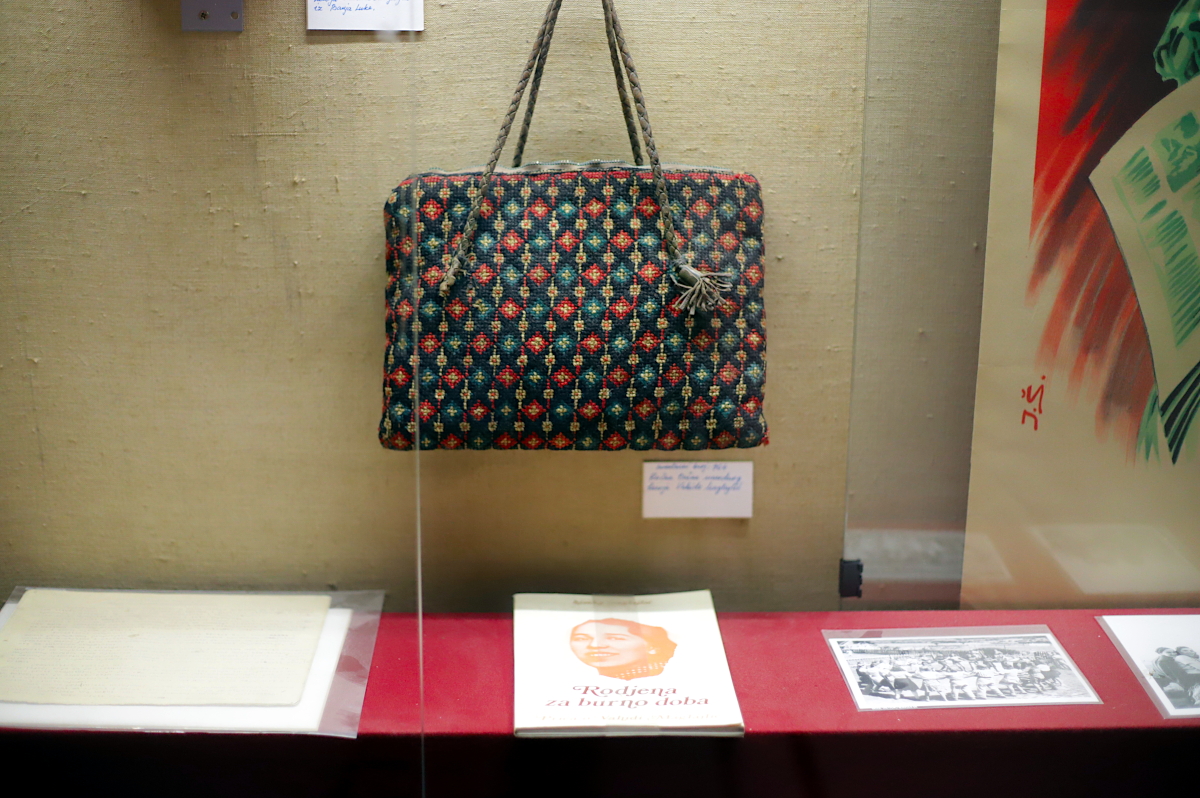 Ein Licht auf die vergessene Revolution – balkan stories